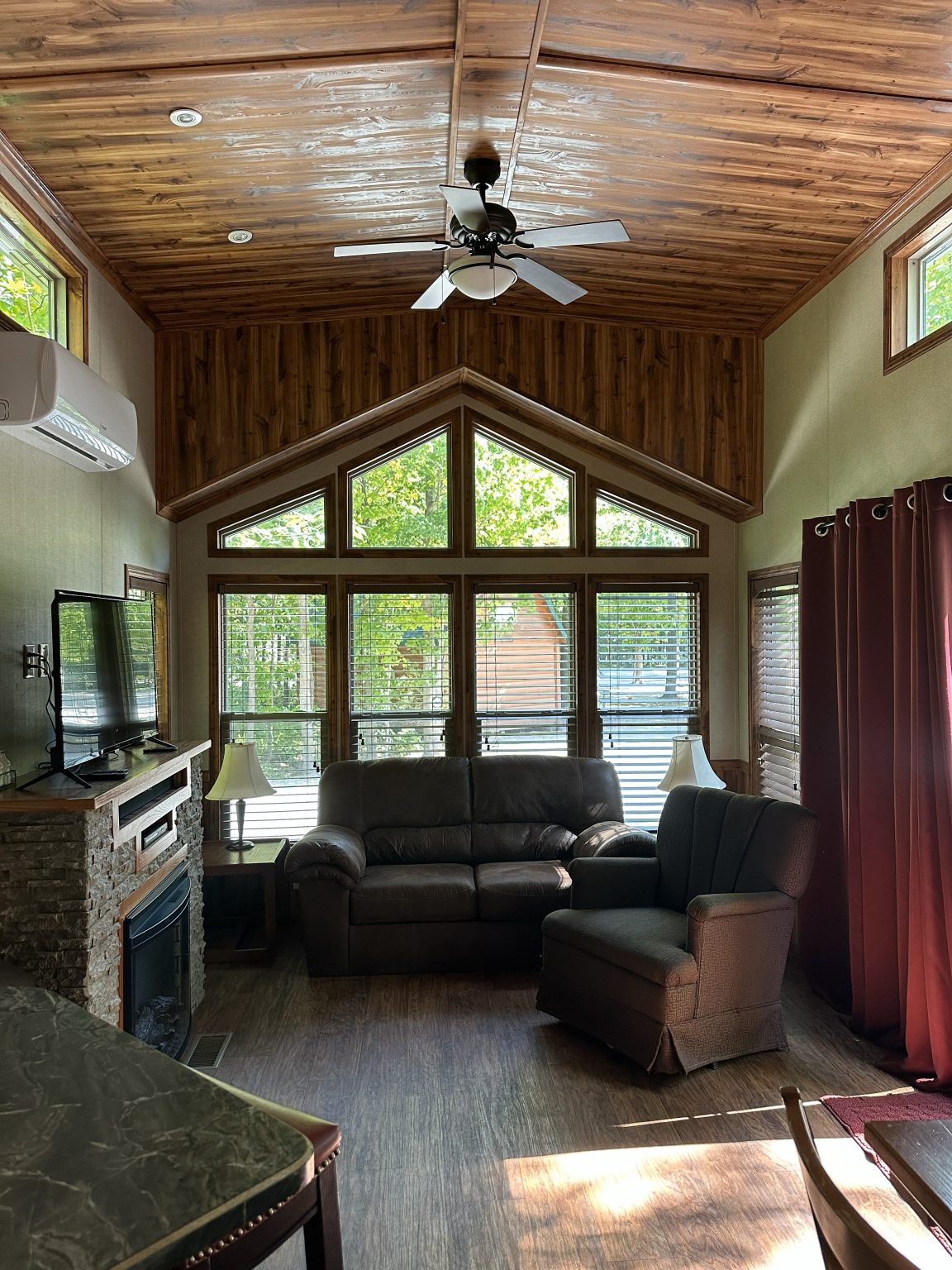 Rustic Timbers Door County | Deluxe Cabins